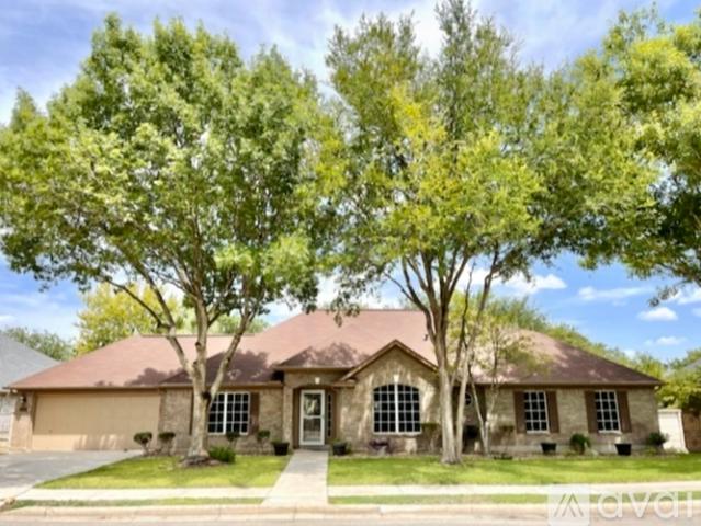 3 BR, 2 BA Apartment 1604 Canyon Oak, Schertz, TX 78154
