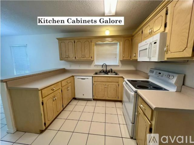3 BR, 2 BA Apartment 1604 Chadwick Lane, Niceville, FL 32578