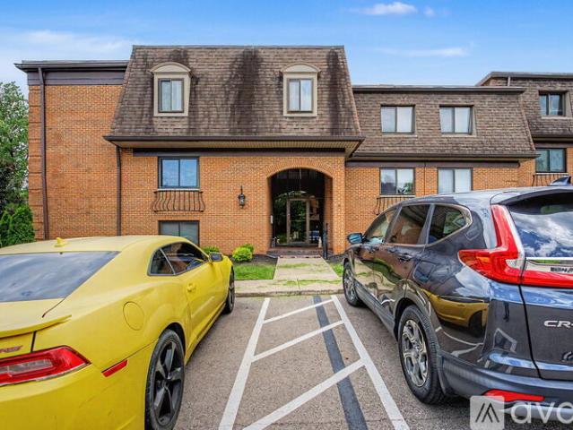 3 BR, 2 BA Apartment 1610 Thunderbird Ln, Unit 63, West Carrollton, OH 45449