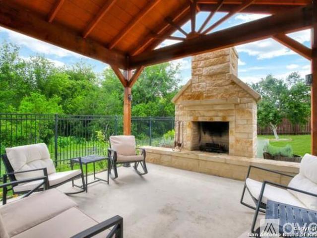 3 BR, 2 BA Apartment 1615 Dimitra Dr, San Antonio, TX 78245