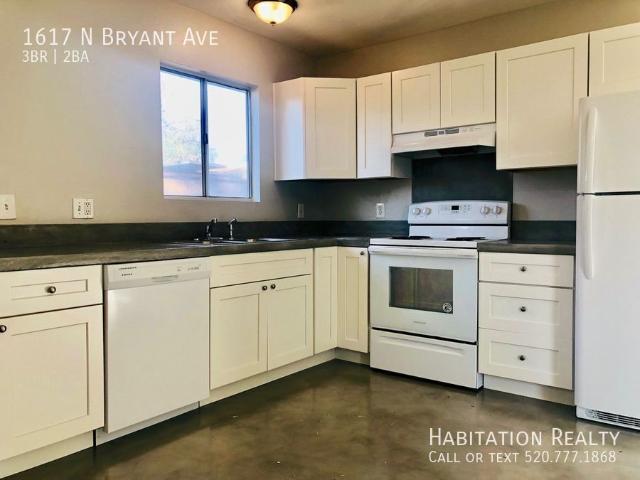 3 BR, 2 BA Apartment 1617 N Bryant Ave, Tucson, AZ 85712