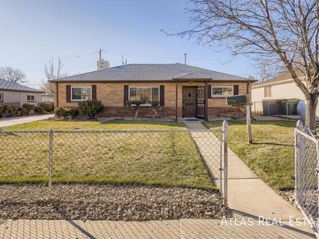 3 BR, 2 BA Apartment 1620 Phoenix Court, Thornton, CO 80229