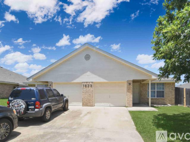 3 BR, 2 BA Apartment 1623 Pima Trail, Unit B, Harker Heights, TX 76548