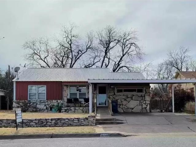 3 BR, 2 BA Apartment 1623 Woodruff Ln, Sweetwater, TX 79556