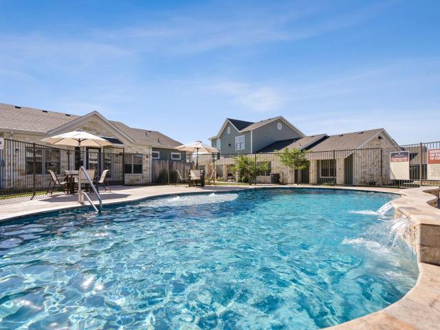 3 BR, 2 BA Apartment 1625 N Adams St Unit 8 802, Fredericksburg, TX 78624