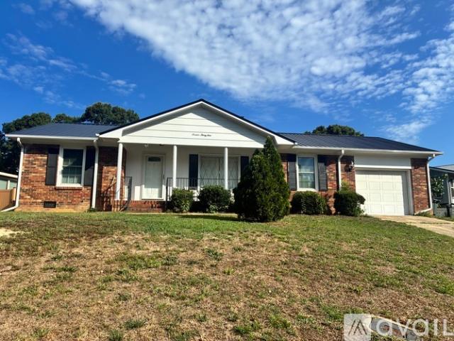 3 BR, 2 BA Apartment 1631 Sweetgum Circle, Fayetteville, NC 28304