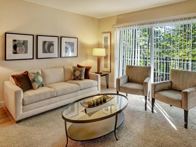 3 BR, 2 BA Apartment 1650 Eagle Ridge Dr Unit 4610, Renton, WA 98055