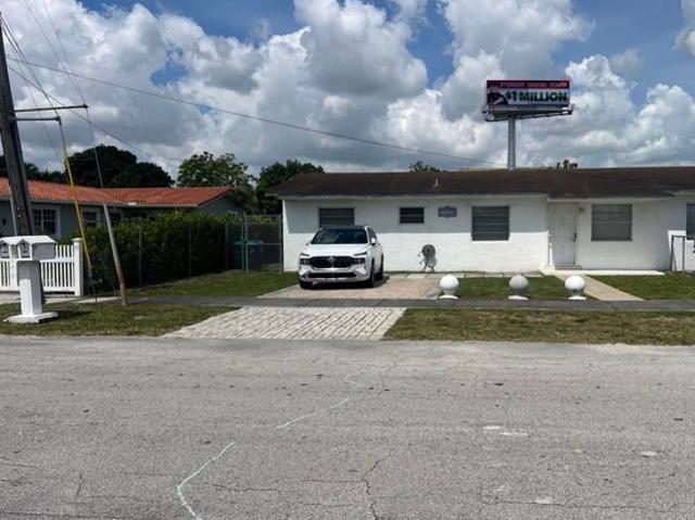 3 BR, 2 BA Apartment 16630 NW 45th Avenue, Miami Gardens, FL 33054