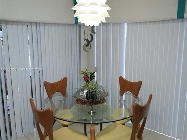 3 BR, 2 BA Apartment 16817 Southwest 90th Street, Miami, FL 33196