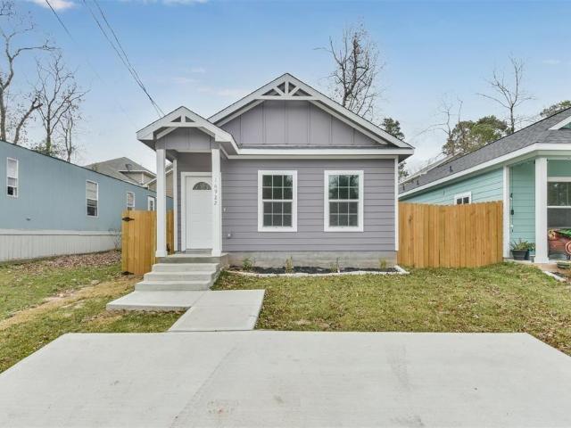 3 BR, 2 BA Apartment 16922 W Hammon, Montgomery, TX 77316