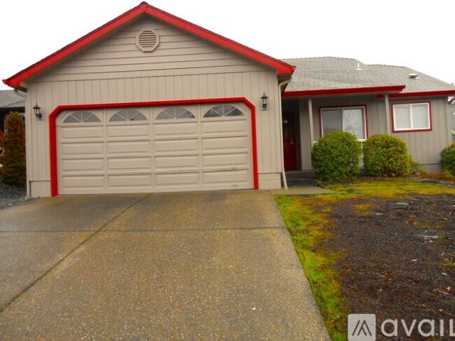 3 BR, 2 BA Apartment 169 Southeast Independence Drive, Grants Pass, OR 97527