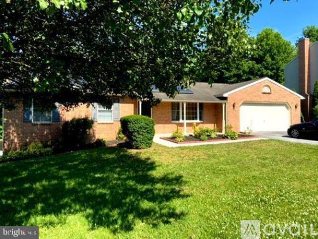 3 BR, 2 BA Apartment 169 Stanford Road, Hagerstown, MD 21742