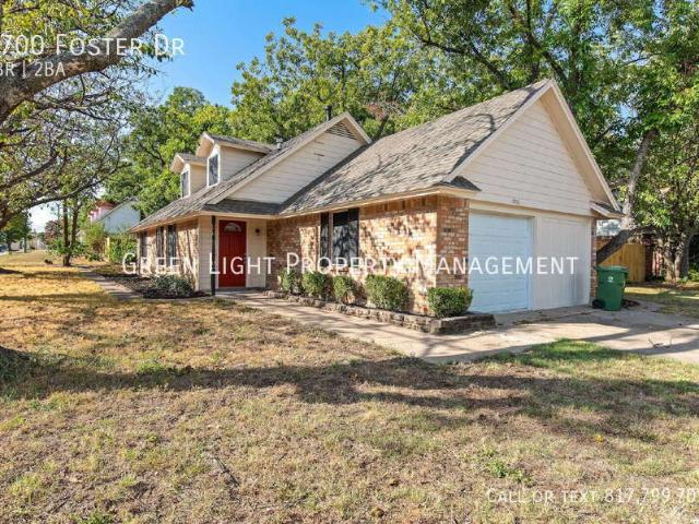 3 BR, 2 BA Apartment 1700 Foster Dr, Arlington, TX 76012