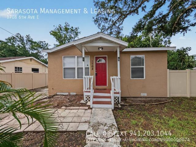 3 BR, 2 BA Apartment 1708 6th Ave E, Bradenton, FL 34208