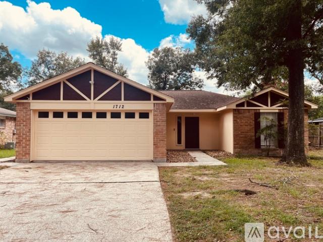 3 BR, 2 BA Apartment 1712 Lindy Lane, Conroe, TX 77301