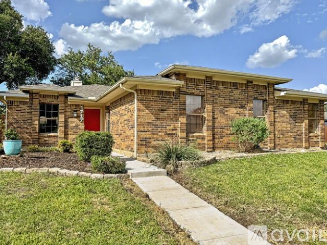 3 BR, 2 BA Apartment 1717 Sterling Lane, Lewisville, TX 75067
