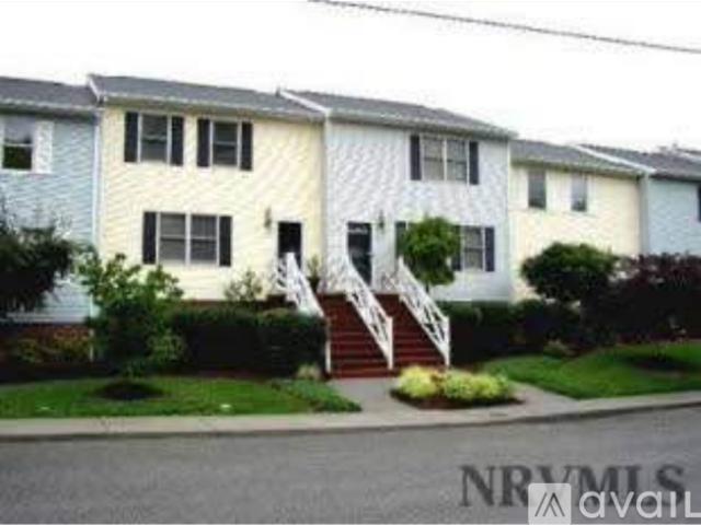 3 BR, 2 BA Apartment 1722 Downey Street, Unit 1722 Downey, Radford, VA 24141