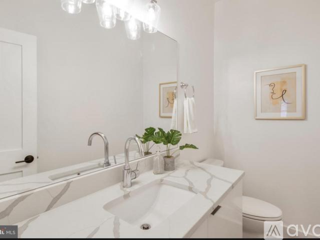 3 BR, 2 BA Apartment 1722 West Virginia Ave NE, Unit 3A, Washington, DC 20002
