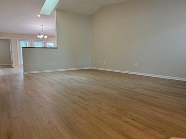 3 BR, 2 BA Apartment 1727 Chestnut Dr, Crown Point, IN 46307