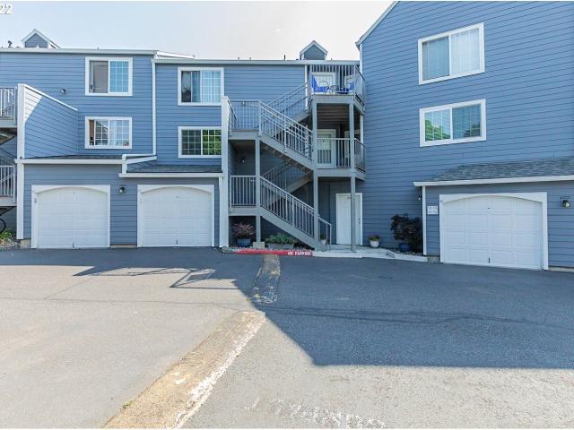 3 BR, 2 BA Apartment 17548 NW Springville Rd Portland, OR 97229