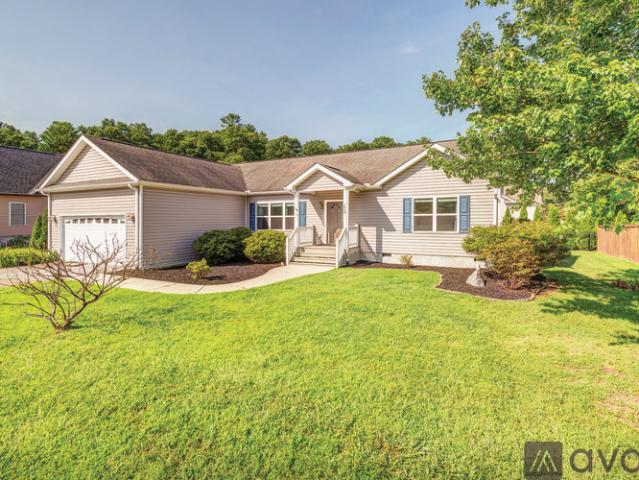 3 BR, 2 BA Apartment 175 Springfield Meadow Dr, Etowah, NC 28729