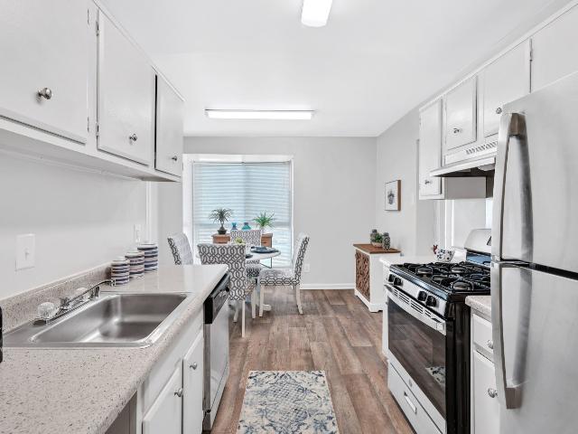 3 BR, 2 BA Apartment 17654 Amity Dr Unit 7620 102, Gaithersburg, MD 20877