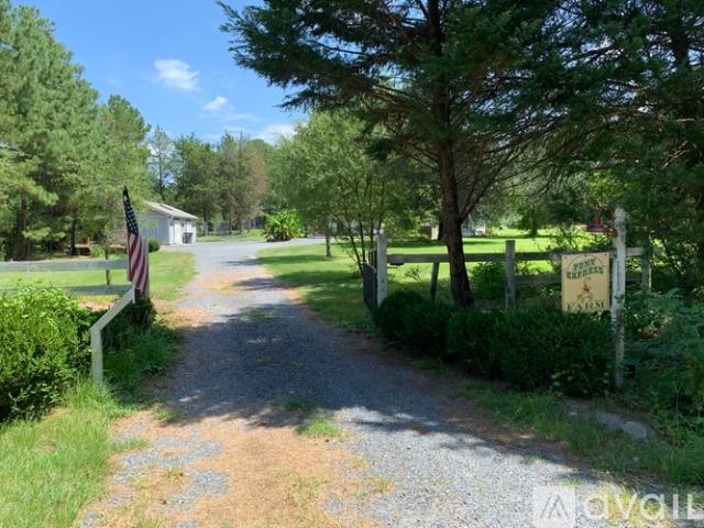 3 BR, 2 BA Apartment 176 Quewhiffle Road, Aberdeen, NC 28315