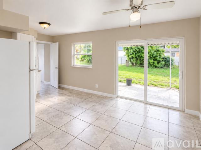 3 BR, 2 BA Apartment 1776 N Meador Ct, Fort Myers, FL 33916