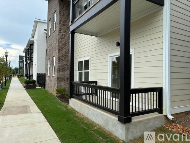 3 BR, 2 BA Apartment 1776 South Watkins Street, Unit 104, Chattanooga, TN 37404