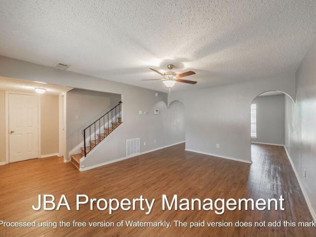 3 BR, 2 BA Apartment 1794 Farleigh Ct, Fort Worth, TX 76140