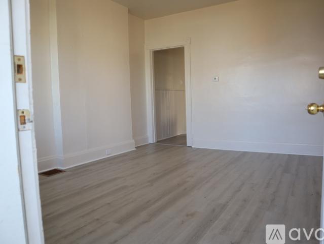 3 BR, 2 BA Apartment 17 South 5th Street, Unit 17, Youngwood, PA 15697