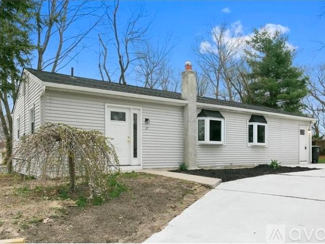3 BR, 2 BA Apartment 17 Wright Ave, Lindenwold, NJ 08021
