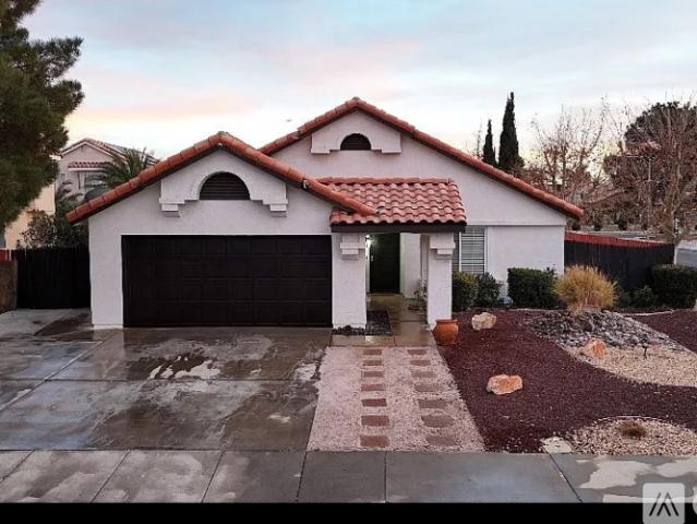 3 BR, 2 BA Apartment 1800 East Newgrove Street, Lancaster, CA 93535