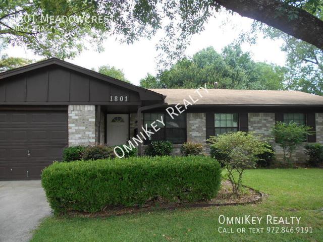 3 BR, 2 BA Apartment 1801 Meadowcrest, Garland, TX 75042
