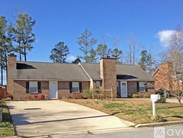 3 BR, 2 BA Apartment 1801 Summerhaven Dr, Unit B, Greenville, NC 27858