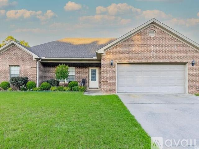 3 BR, 2 BA Apartment 1804 Milburn Drive, Benton, AR 72015