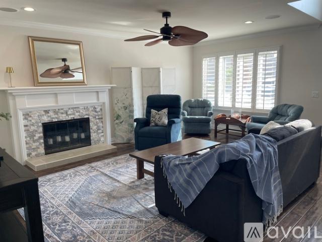 3 BR, 2 BA Apartment 18051 Westlake Circle, Huntington Beach, CA 92648