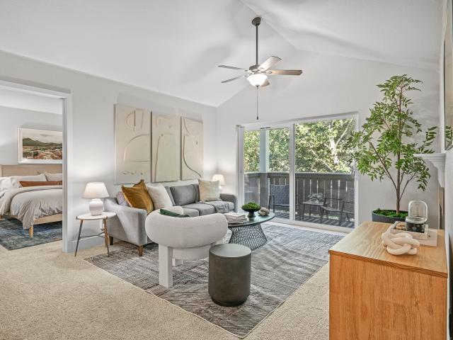 3 BR, 2 BA Apartment 1807 SW Golf Creek Dr Unit 7977 B, Portland, OR 97225