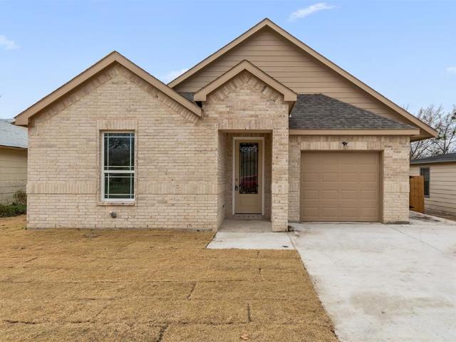 3 BR, 2 BA Apartment 1814 Langford St, Greenville, TX 75401