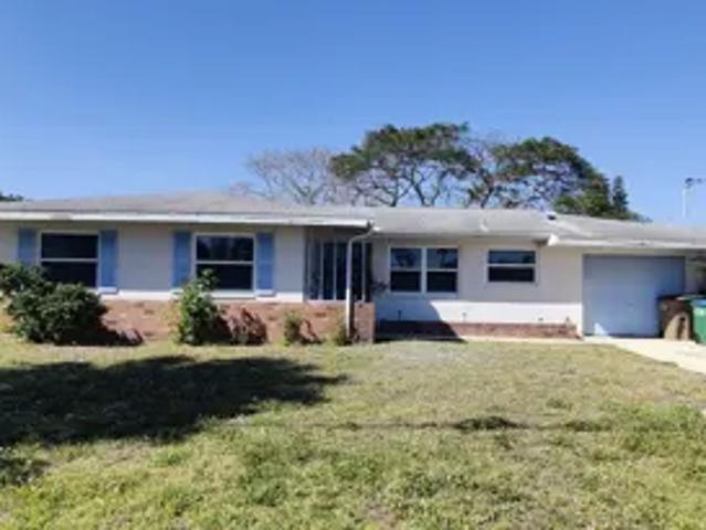 3 BR, 2 BA Apartment 1817 Cornwallis Pkwy, Cape Coral, FL 33904