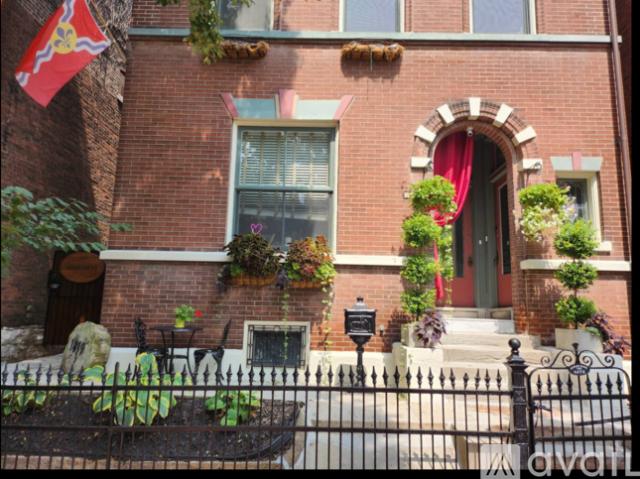 3 BR, 2 BA Apartment 1819 South 8th Street, Unit 1, St. Louis, MO 63104