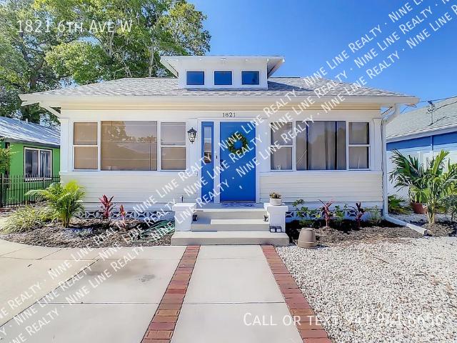 3 BR, 2 BA Apartment 1821 6th Ave W, Bradenton, FL 34205