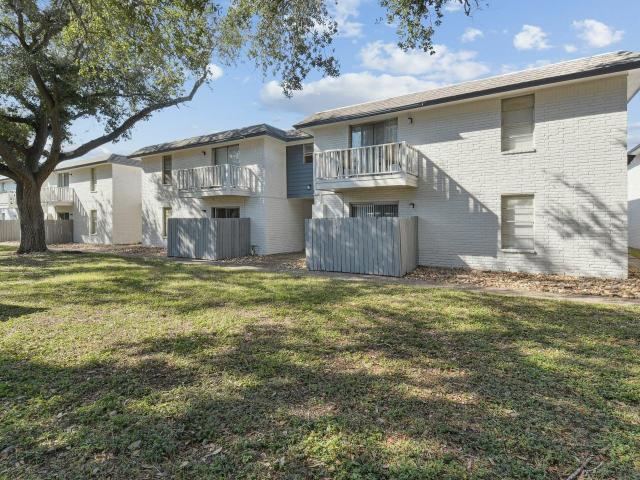 3 BR, 2 BA Apartment 1825 Airline Rd Unit A2, Corpus Christi, TX 78412
