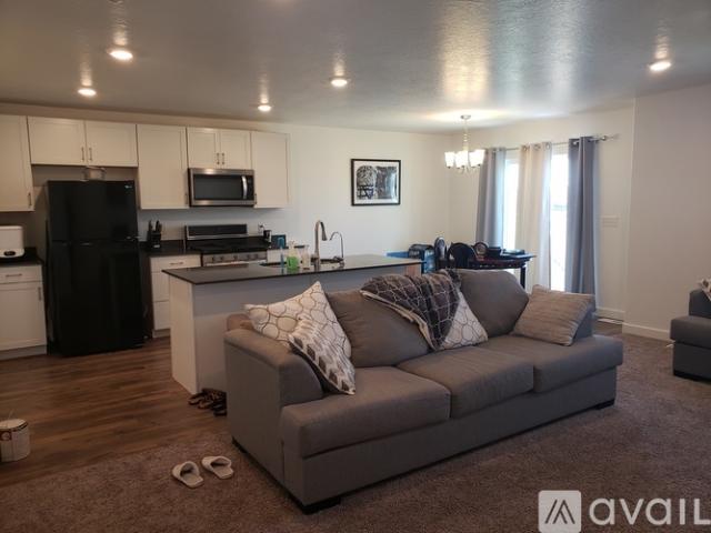 3 BR, 2 BA Apartment 1826 South 460 West, Unit 1826, Payson, UT 84651