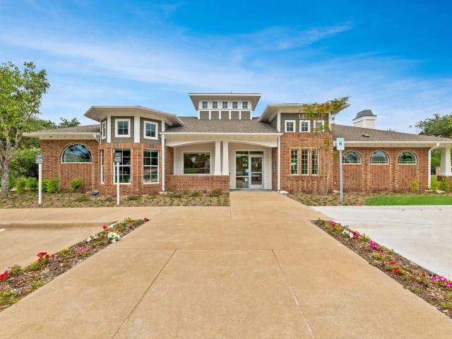 3 BR, 2 BA Apartment 1828 Sandy Point Rd Unit 9105, Bryan, TX 77807