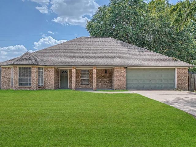 3 BR, 2 BA Apartment 18311 Shadow Grv Ln, Crosby, TX 77532