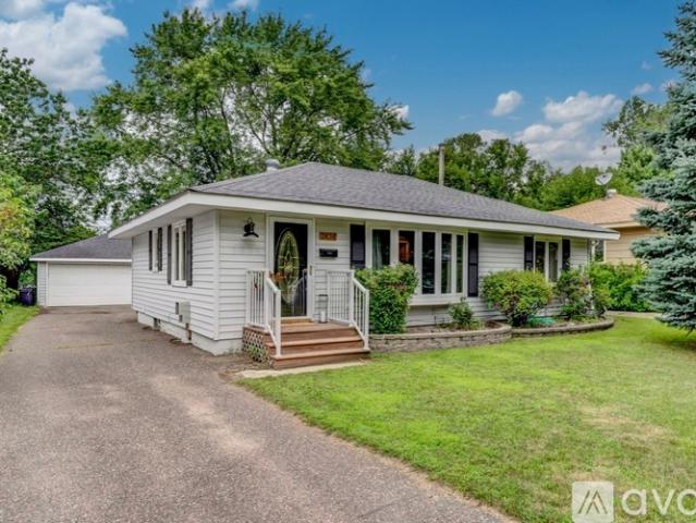 3 BR, 2 BA Apartment 1838 Maryland Avenue South, Minneapolis, MN 55426