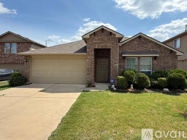 3 BR, 2 BA Apartment 18421 Weatherby Lane, Elgin, TX 78621