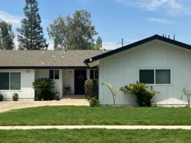 3 BR, 2 BA Apartment 1847 N Recreation Ave, Fresno, CA 93703