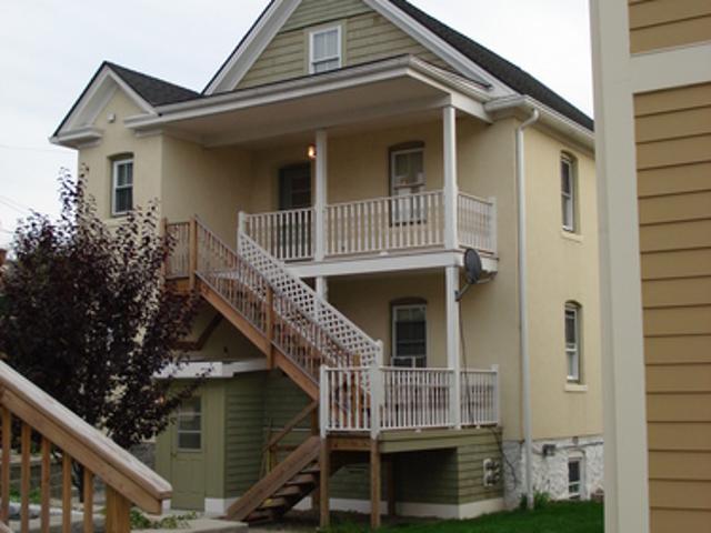 3 BR, 2 BA Apartment 18 Berrian Place, Unit B, Greenwich, CT 06830